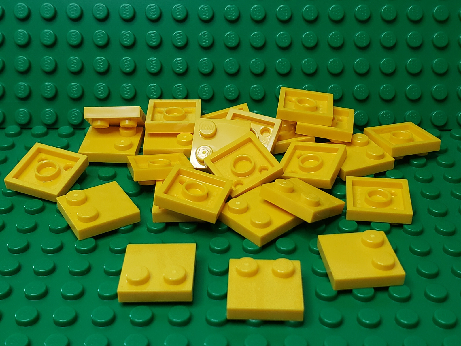 ** 25 CT LOT ** Lego NEW yellow 2 x 2 modified tile W/ 2 studs pcs | eBay