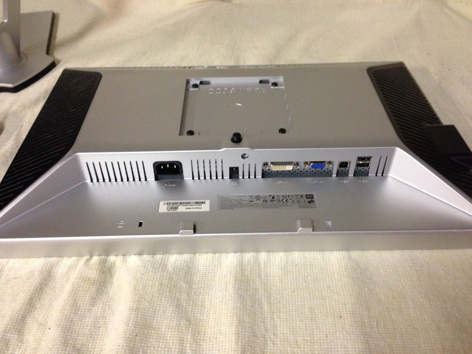 DUAL Dell 2208WFP / 2208wfpf 22" Wide Screen LCD Computer Monitor * LOT ...