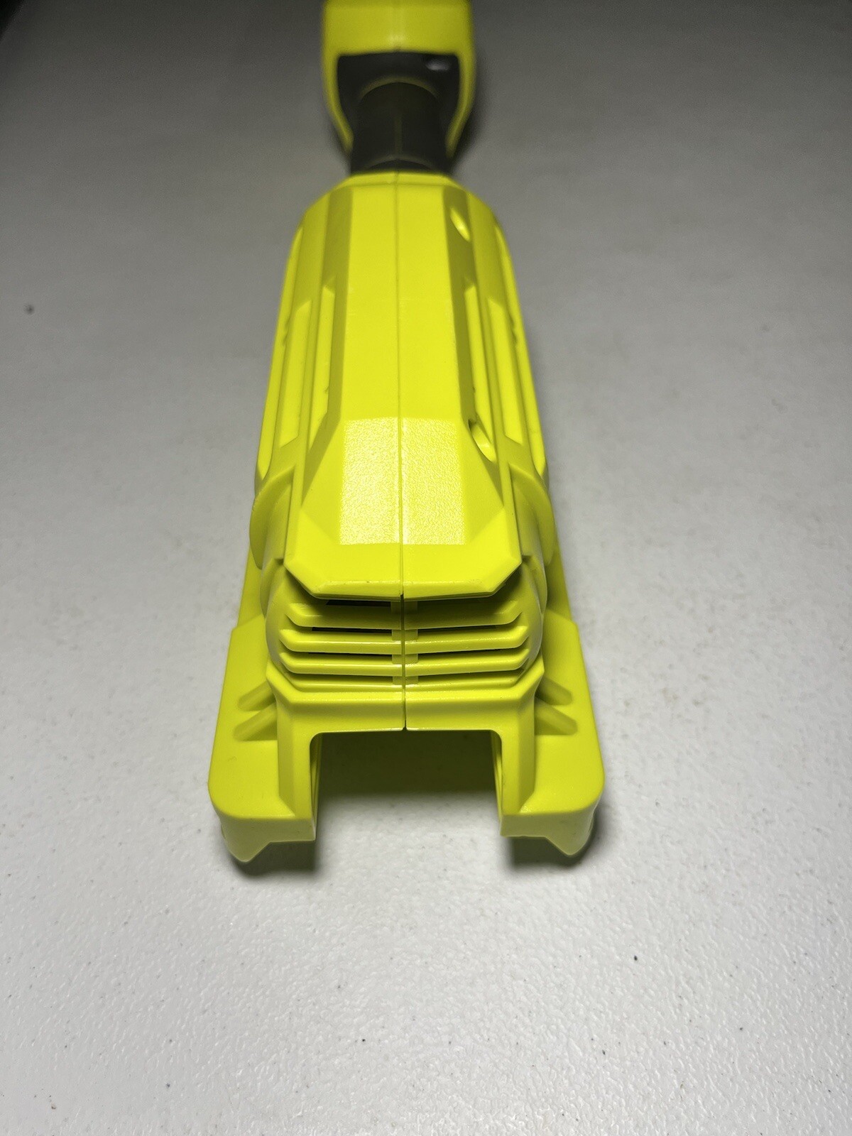 RYOBI 15” 40V Cordless String Trimmer Kit & 4.0 Ah Lithium Ion Battery ...