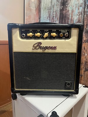 Bugera V5 Infinium Amplifier Low-Wattage Practice Guitar Tube Amp ...
