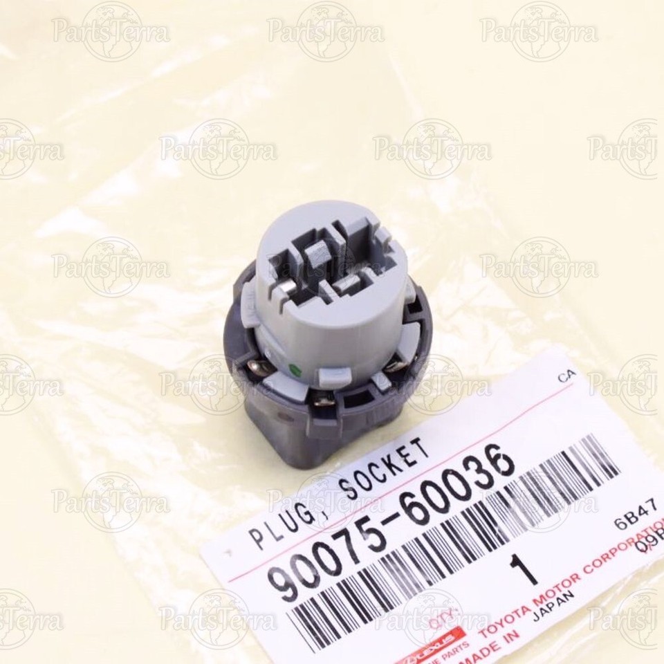 Genuine 2001-2007 Toyota HIGHLANDER Tail Lamp Combination Socket 90075 ...