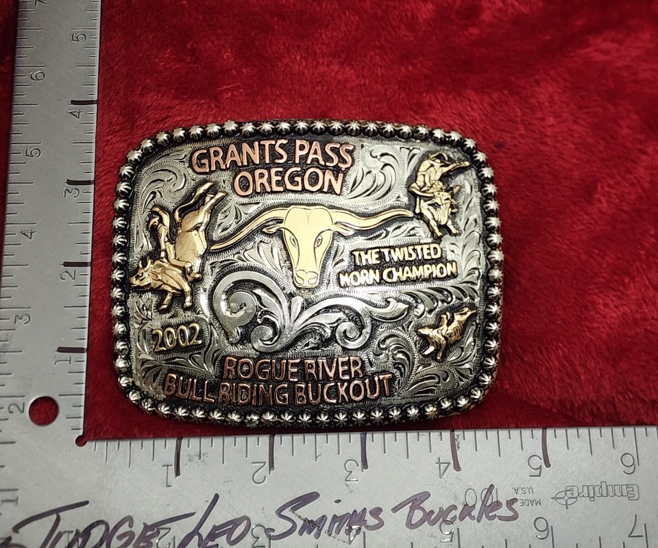 CHAMPION BULL RIDING PRO RODEO TROPHY BUCKLE☆GRANTS PASS OREGON☆2002 ...