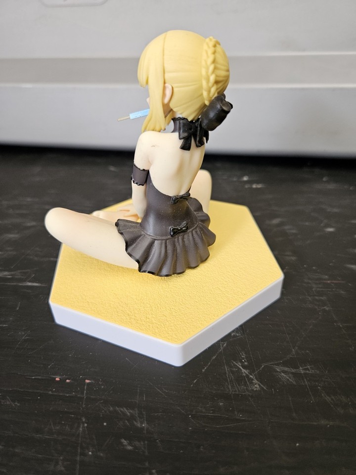 Saber Alter 1/10 Scale Figure Anime Fate, Sitting Pose, Beach Queens ...