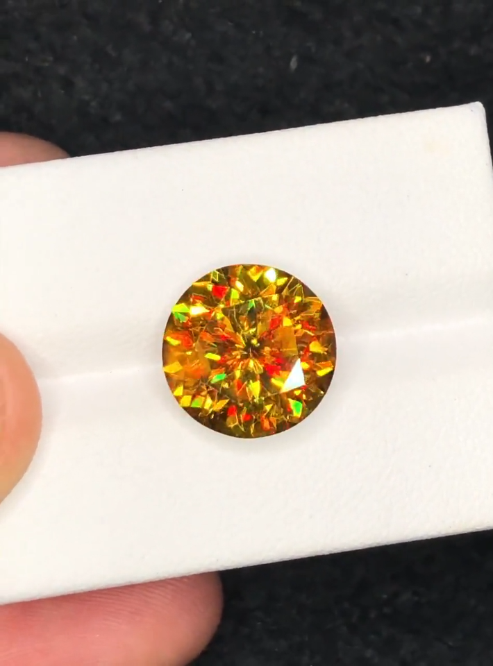 4.20 CT Full Fire Sphene Titanite Gemstone | Round Cut | Natural ...