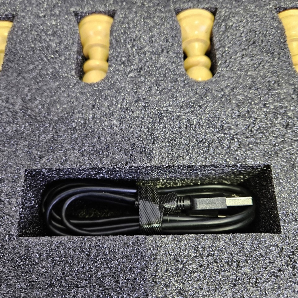 Chessnut Pro Electronic Chess Board Set,All Wood Full Chess Pieces ...