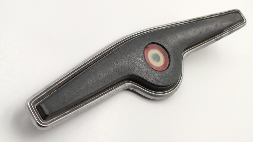 STEERING WHEEL JAVELIN AMC 1968-1974 SST EMBLEM HORN CLAXON AMX GENUINE ...