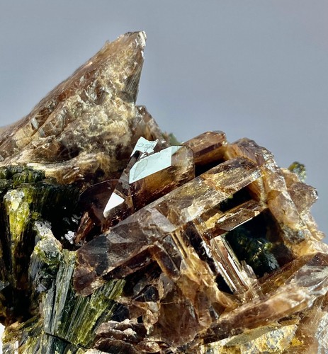 181 GRAM RARE AND BEAUTIFUL axinite with epidote crystal FROM PAKISTAN ...