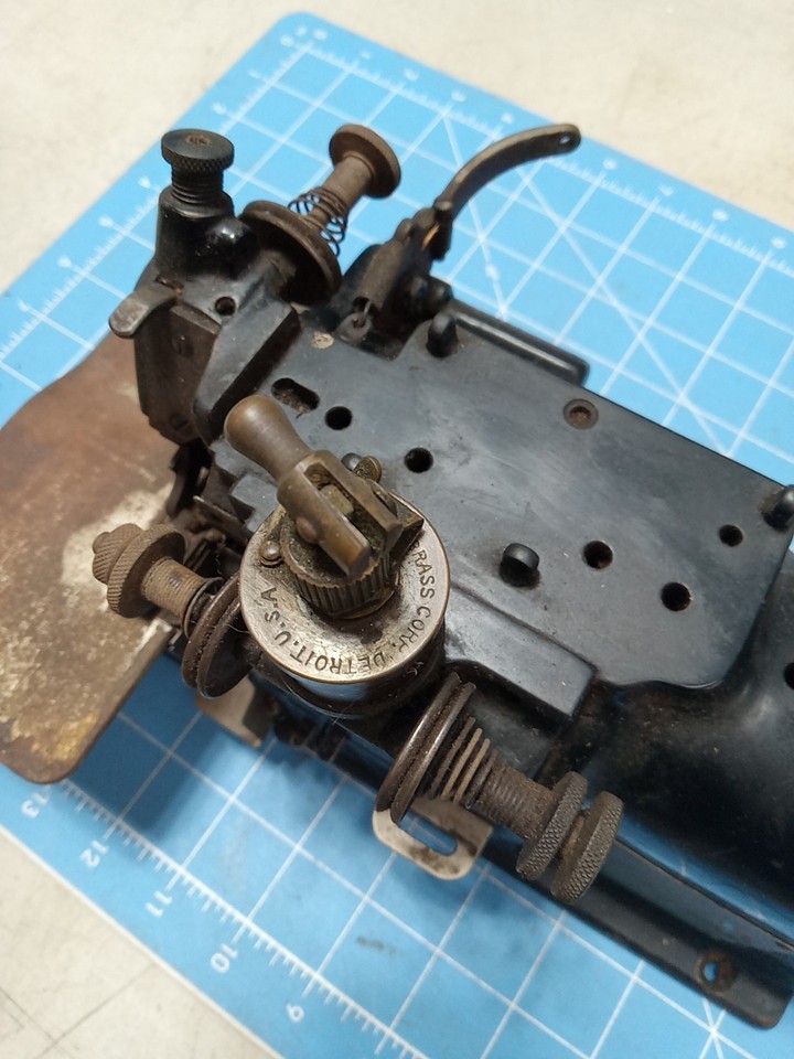 Merrow Industrial Serger Overlock Sewing Machine Style A-3DW | eBay