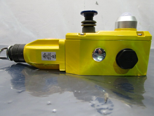 Omron 44506-5470 Rope Pull Switch, ER6022-022MEL, 2 N/C+2 N/O, M20 ...