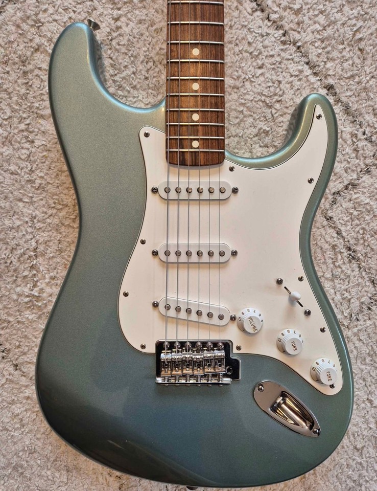 Fender Mexican Stratocaster Electric Guitar - Sage Green Metallic | eBay UK