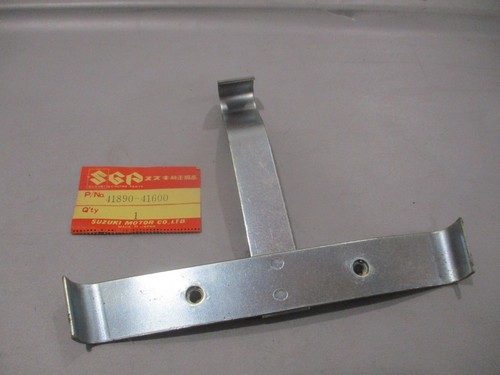 NOS Suzuki OEM Engine Mount Plate 1976 RM125 41890-41600 | eBay