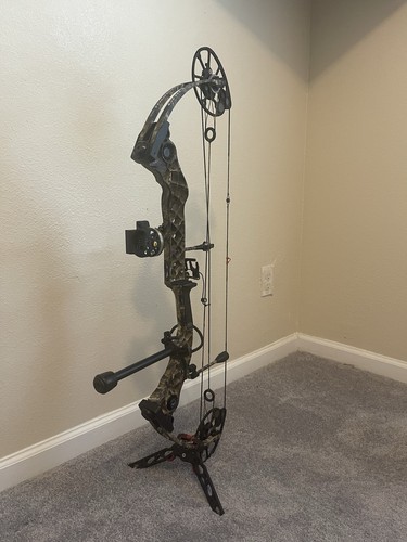 Mathews Monster Chill R 50-60lb RH with QAD Rest and Trophy Ridge Sight ...
