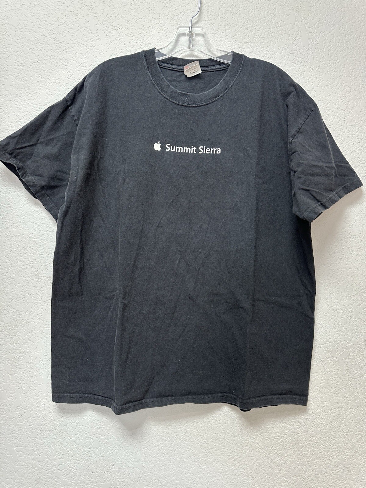 *USED* Vintage Apple Summit Sierra - Men’s Black T-Sh… - Gem
