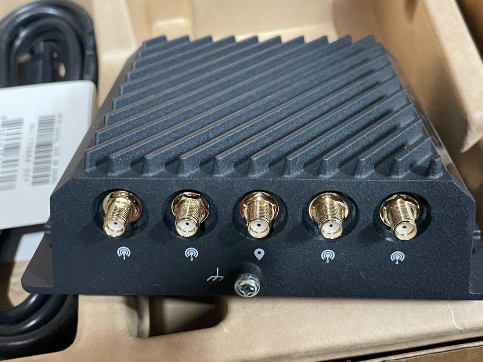 Ericsson Cradlepoint R980 Series 5G Ruggedized Router Vehicle | eBay