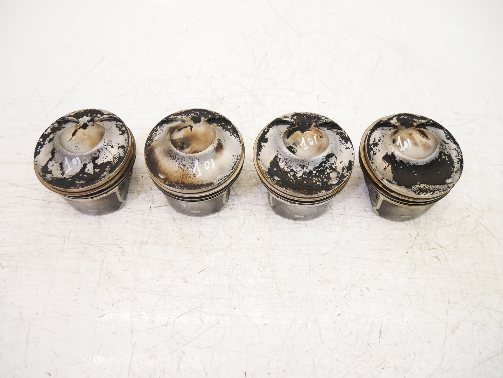 4x Kolben für Audi Skoda VW A3 Octavia 1,6 FSI Benzin BLF - | eBay