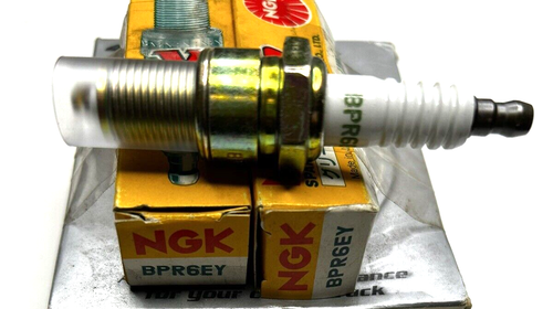 NGK Ignition Spark Plug BPR6EY Set Of 2 | eBay