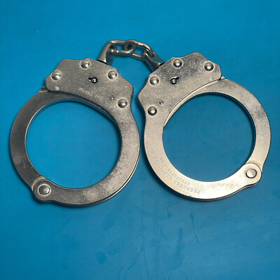 Handcuffs - Peerless Model