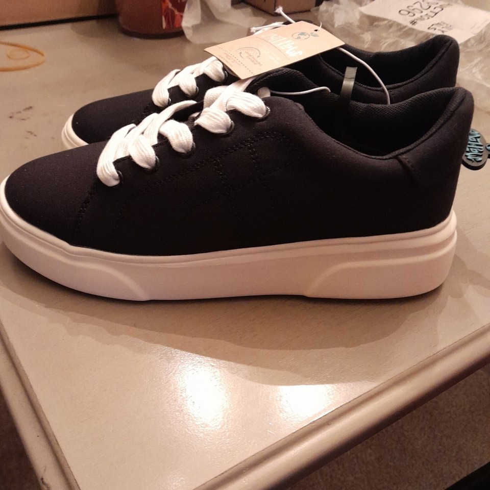 Mad Love Casual Shoe Black Ladies 8 Shoe White Sole & Laces Flat Bottom ...