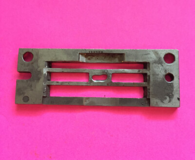*USED* 158260-SINGER-THROAT PLATE FOR SEWING MACHINES-FREE SHIPPING* | eBay