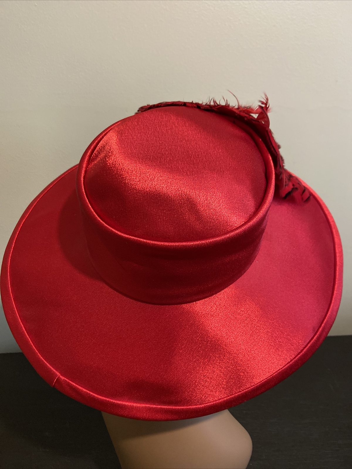 Mr. Hi's Classic Red Hat With Big Flower Rhinestones feathers Sz 6.5” X ...