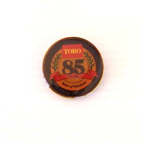 1999 TORO MOTOR COMPANY USA STAFF SOUVENIR METAL LAPEL PIN HAT TIE ...