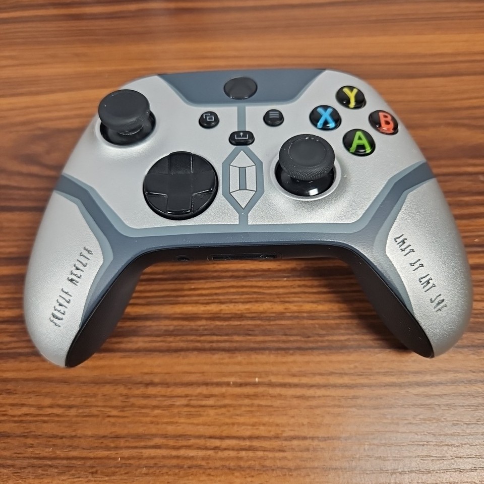 Razer Limited Edition Mandalorian Xbox Series Controller / No Charging ...