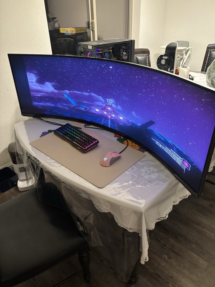 Samsung 57" Odyssey Neo G9 Dual 4K UHD Quantum 240Hz HDR Curved Gaming ...