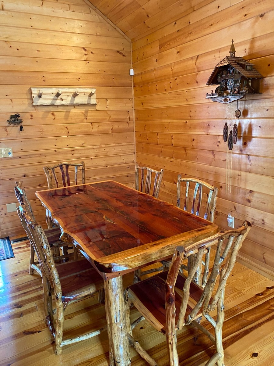 Cedar Dining Room Tables