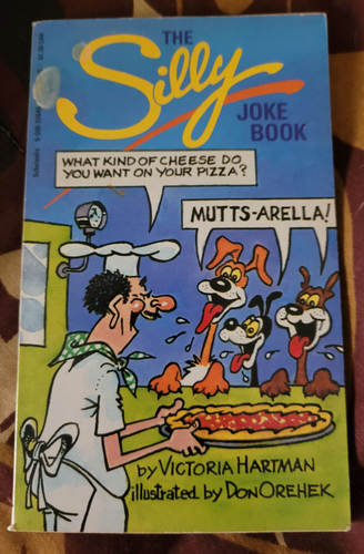 The Silly Joke Book 9780590338462| eBay