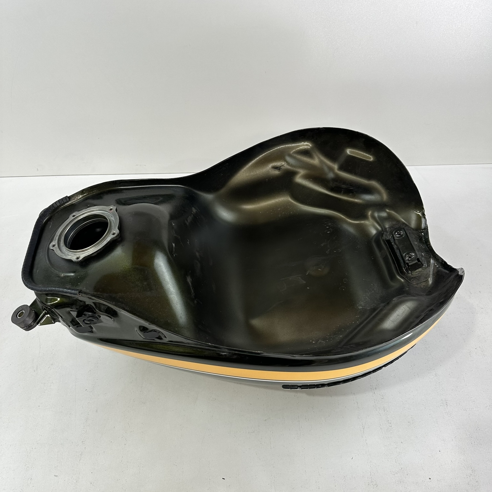 Kawasaki Z900RS Z900 2020 Fuel tank 510905200J01 | eBay