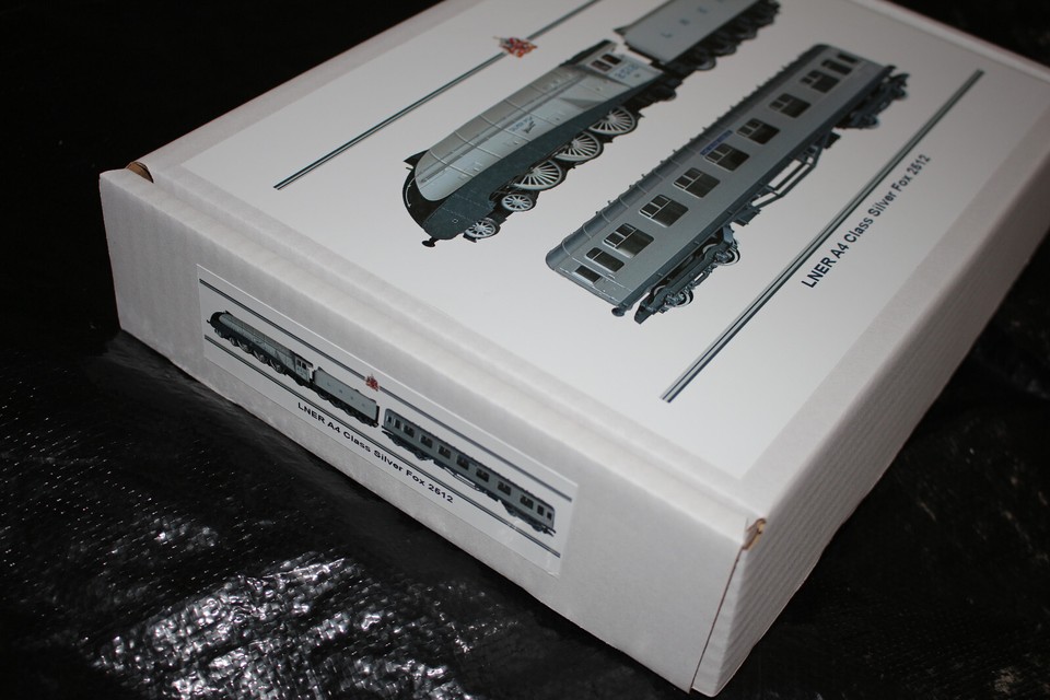 Storage Box for HORNBY or BACHMAN OO Gauge SILVER FOX LNER Class A4 4-6 ...
