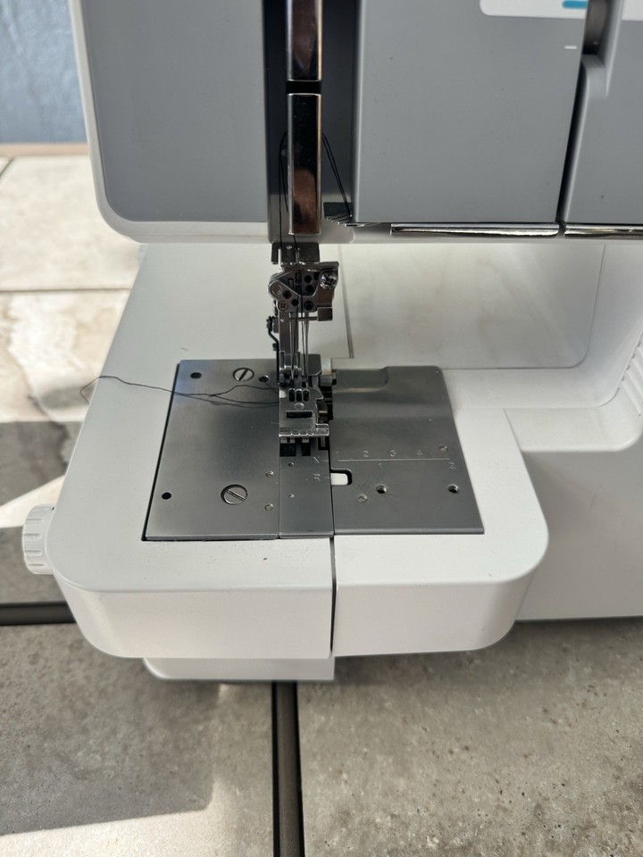 PFAFF Coverlock 3.0 Serger - Tested, Working - Machine & Pedal | eBay