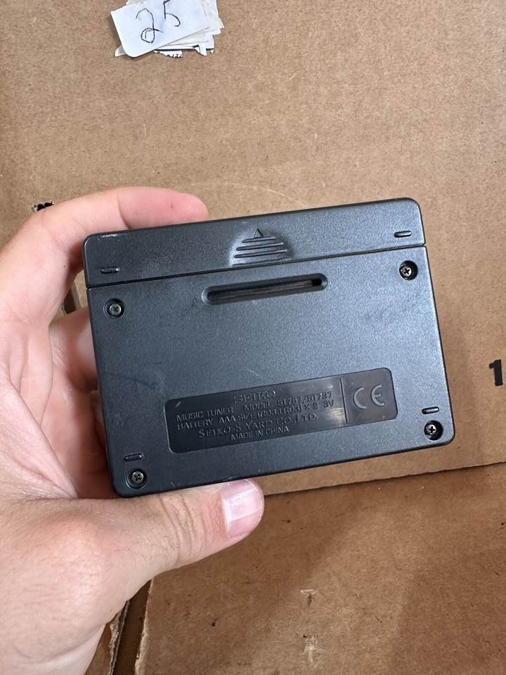 Seiko ST757 Chromatic Guitar Tuner, LCD Screen. Works | eBay