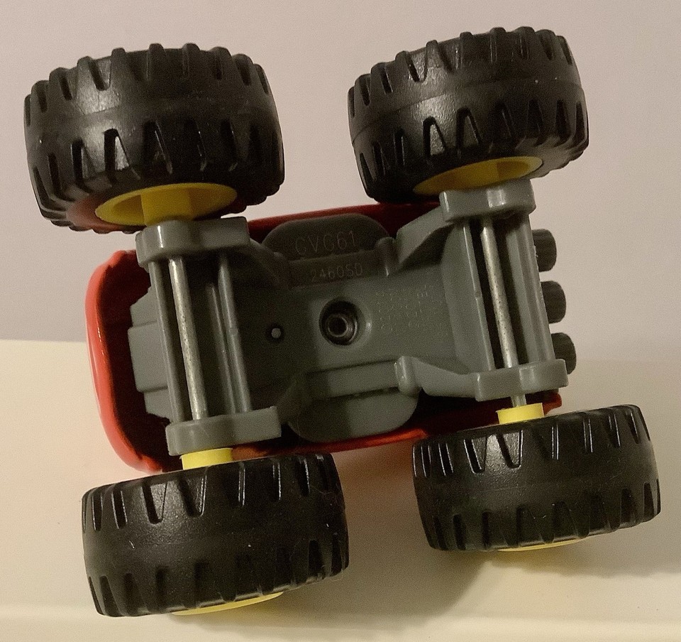 BLAZE AND THE MONSTER MACHINES DIE CAST RACING FLAG BLAZE FISHER PRICE ...