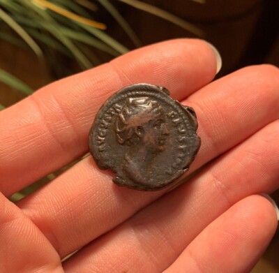 RARE DIVA FAUSTINA Ancient Roman Coin AE As 142AD ALTAR CLOSED DOORS ...