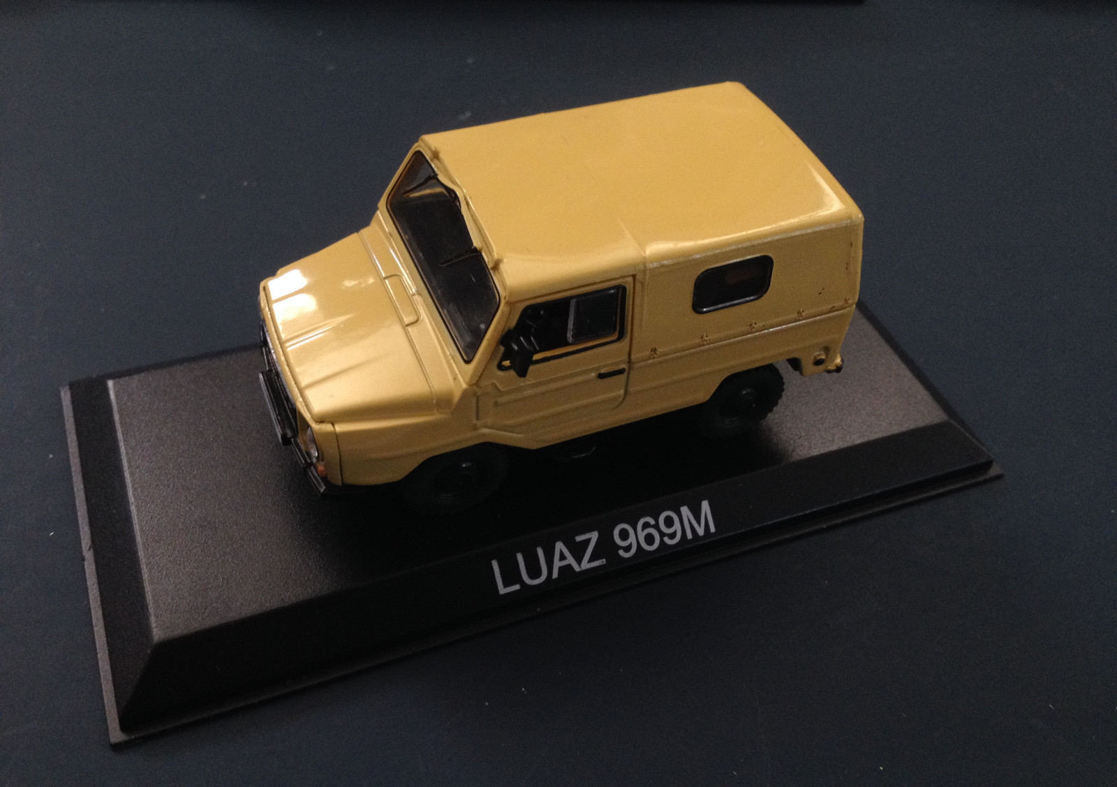 LUAZ 969M MODEL DIECAST IXO /IST LEGENDARY CARS 1/43 BA33 | eBay
