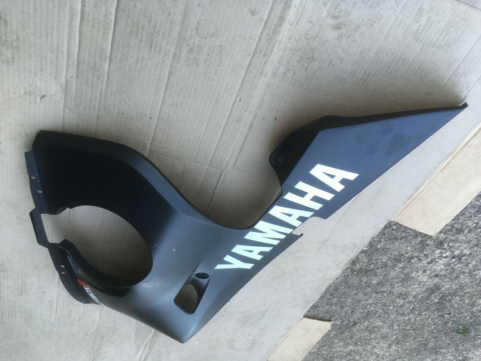 323 Yamaha YZF-R6 6 5EB YZFR YZF R6 LEFT HAND Side Lower Belly Pan ...