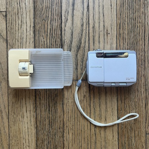 Olympus IR-500 Digital Camera + Docking Station | eBay