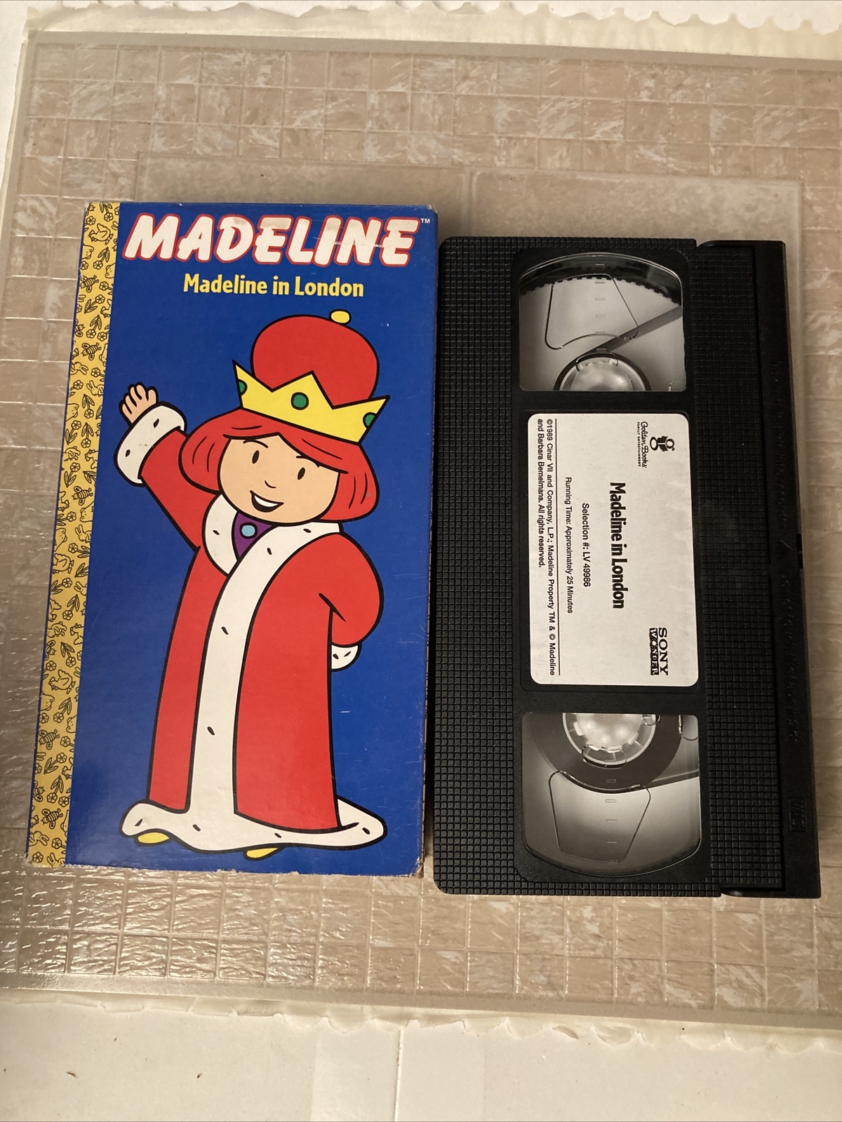 Madeline in London (VHS, 1998) M2 74644998634| eBay