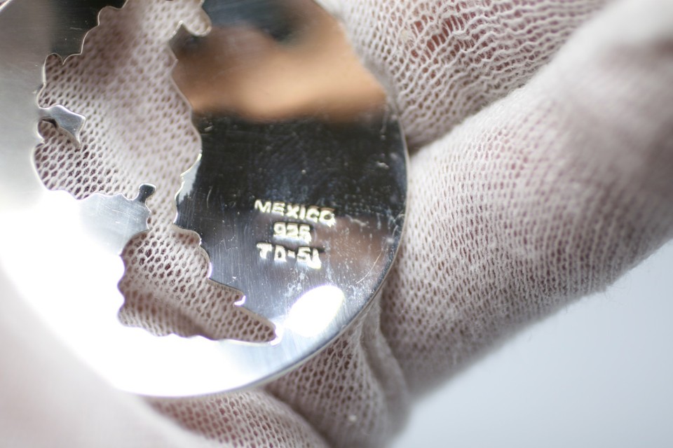 Vintage Pendant Cutout Round Map STERLING MEXICO S53 | eBay
