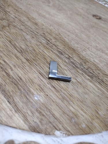 2009-2017 CHEVROLET TRAVERSE LS "L" REAR EMBLEM LOGO BADGE SYMBOL | eBay