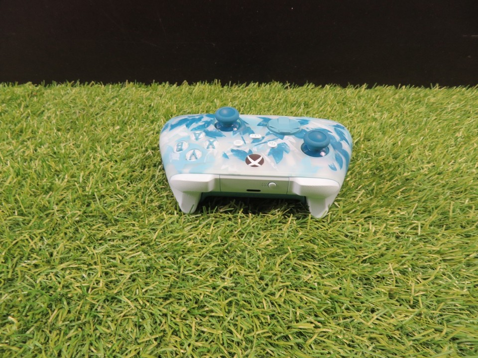 Microsoft Xbox Wireless Controller – Ice Breaker Special Edition. | eBay UK