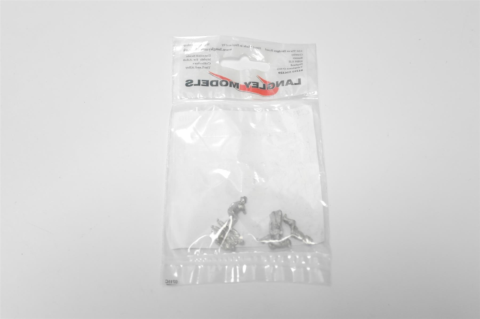 6 Seated Coach Passengers Set 2 OO scale Langley F255 for sale online ...