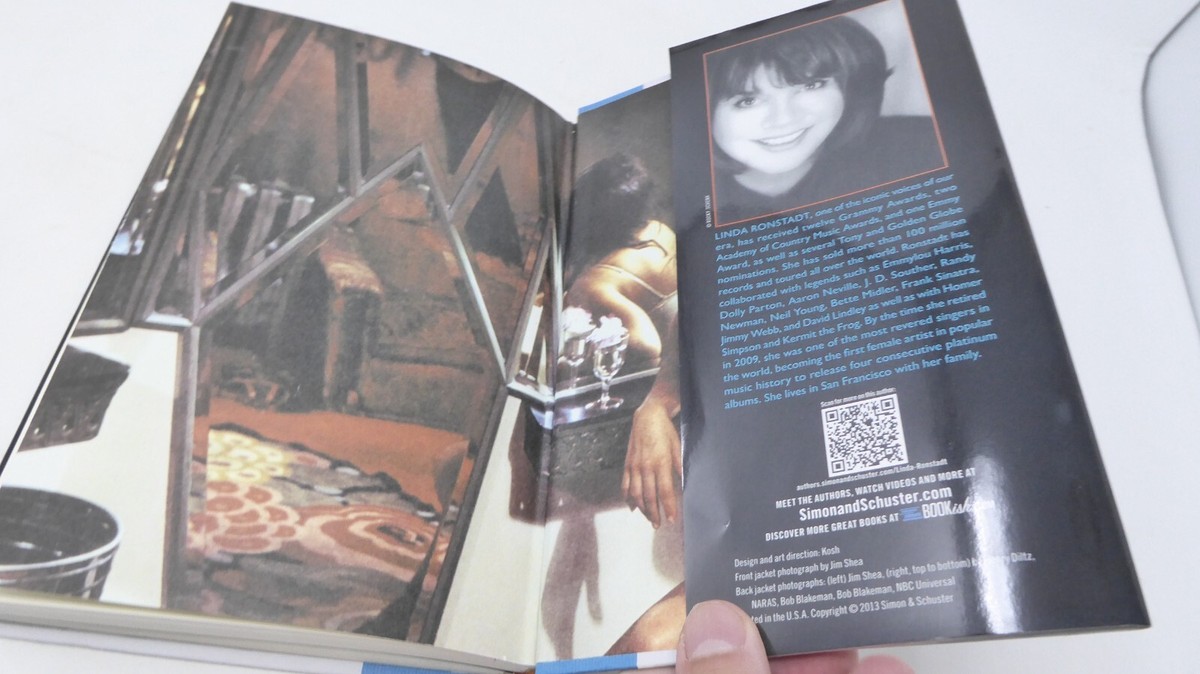 Linda Ronstadt Signed Book Linda Ronstadt On Hall Of Fame Induction: