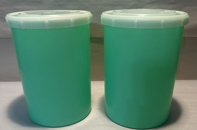 2 Vintage REPUBLIC FREEZETTE Storage Containers With Lids 8 Cup Green ...