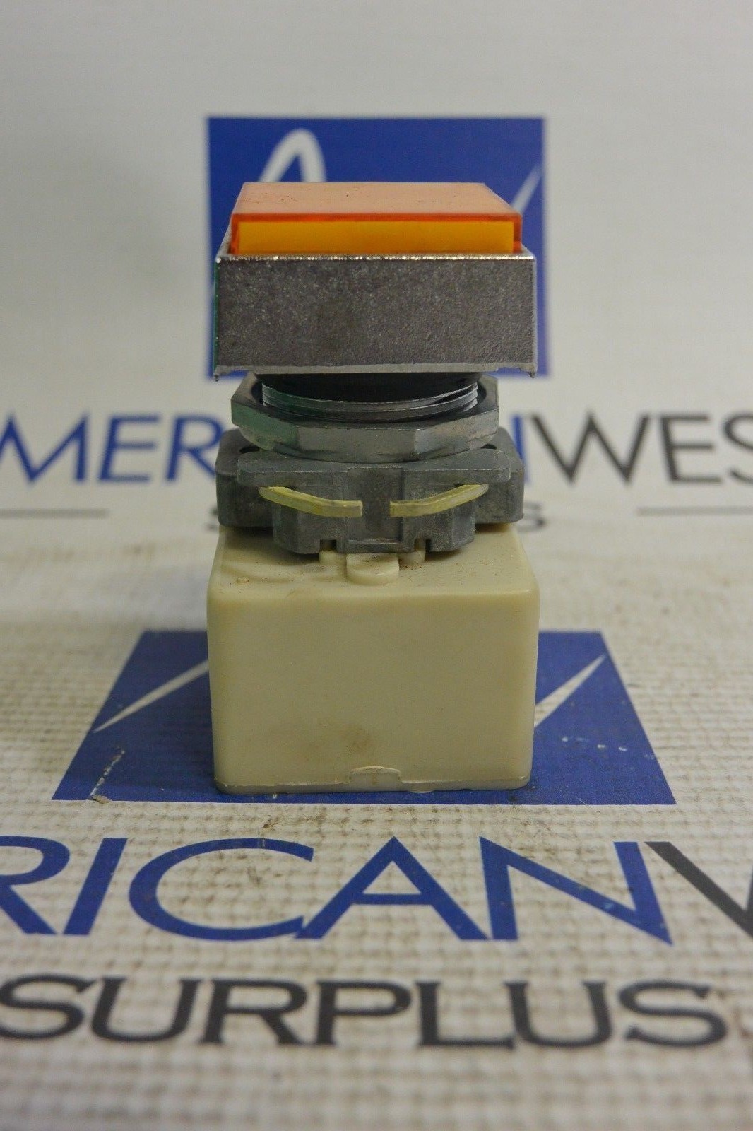 9001KM1 SQUARE D Light Module Amber Light ser G 9001 KM1 Light Only | eBay