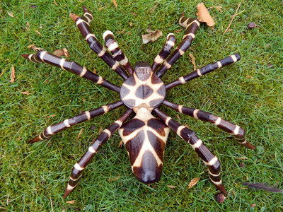 Wooden Spider Carving - Hand Carved Walking Spider Tarantula Statue ...