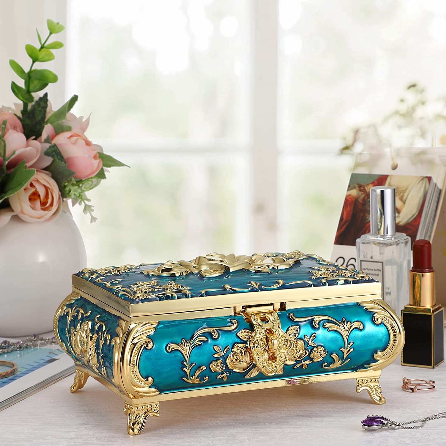 Blue Round Jewelry Boxes