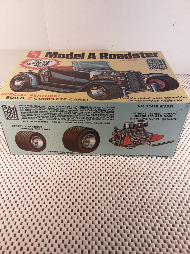 Vintage model car kit, amt, A129 Model A Roadster '29 FORD contains ...