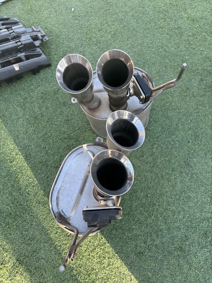 14-19 Chevrolet Corvette C7 Z51 Exhaust Muffler Mufflers Dual Tips ...